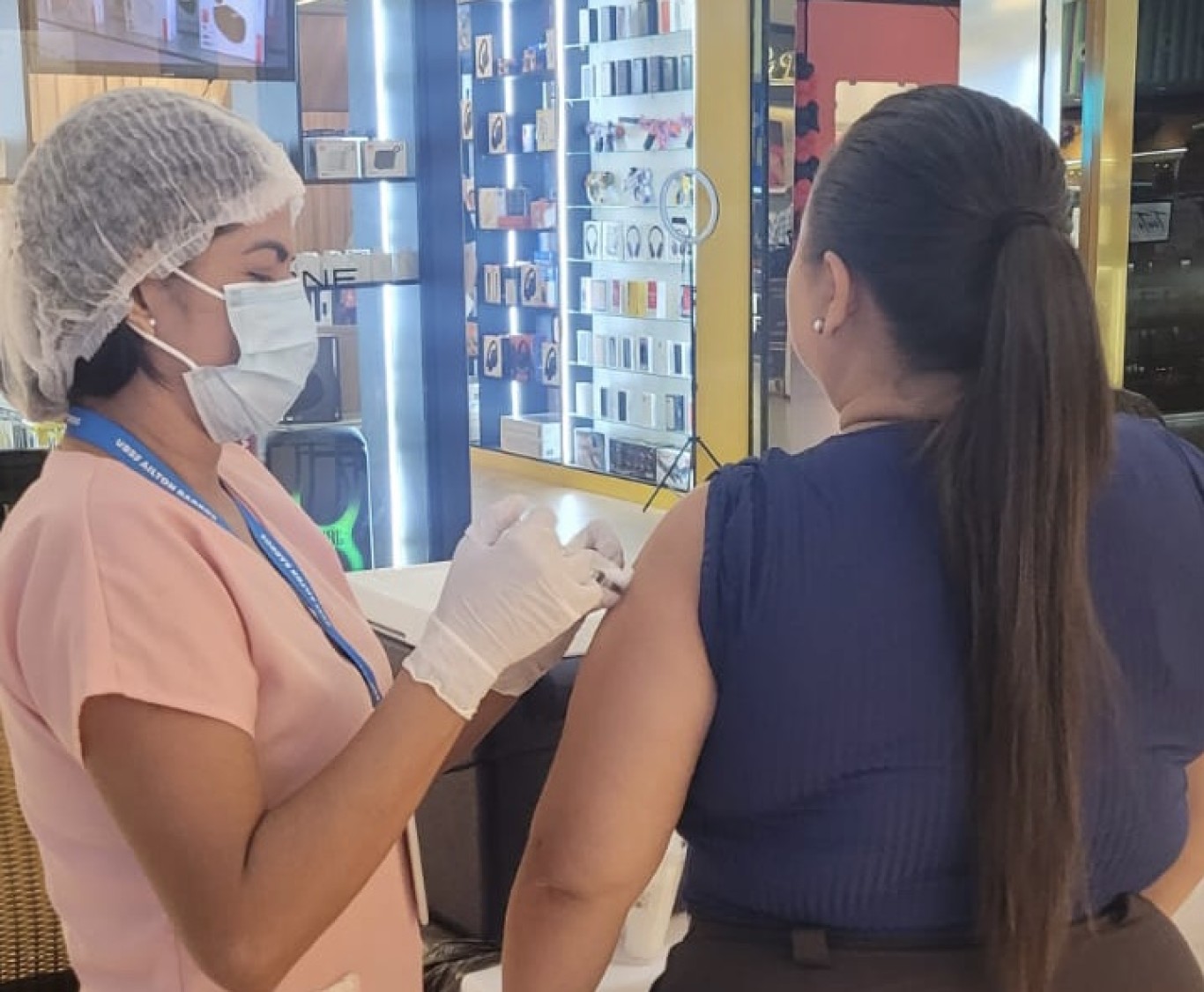 SEMSA REALIZA CAMPANHA SELETIVA DE VACINAÇÃO CONTRA FEBRE AMARELA ...